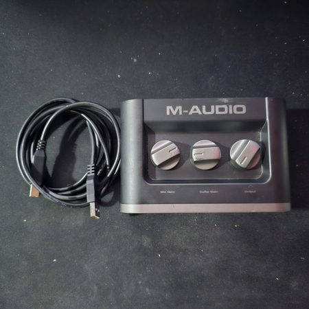 M audio zvukavoy karta sotiladi