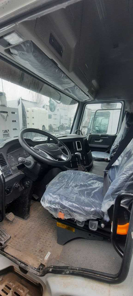 Howo-V7X 420 6x4 CNG тягач подушка padushka podushka (tyagach) (фура)