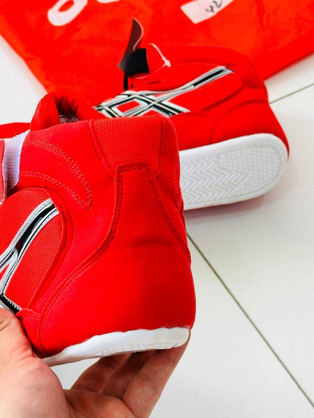Barsofka ASICS MQ