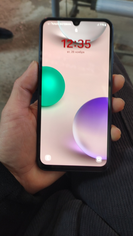 Telefon A15 sotilyapti alo xolatda kor dok yo