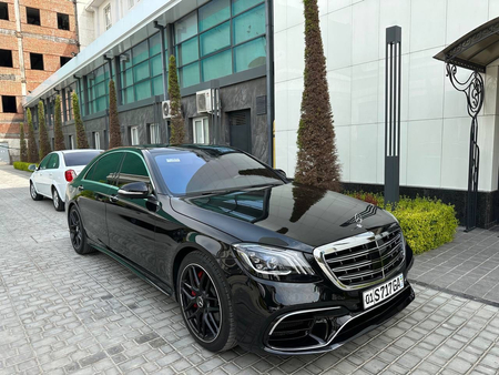 Mercedes benz w222 srochna sotiladi.