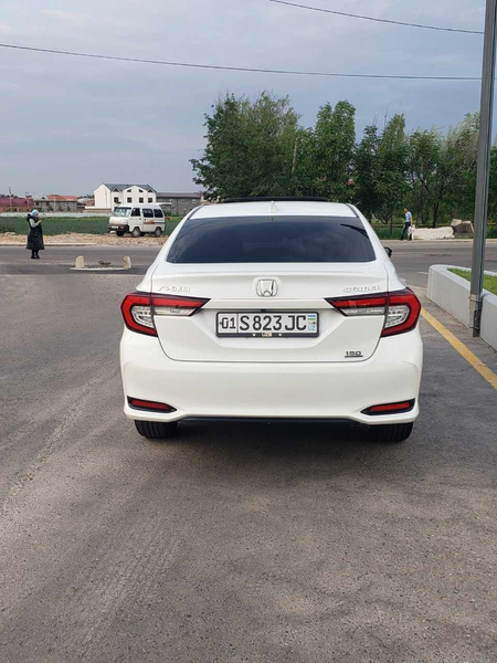Honda crider sotiladi