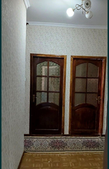 Общая площадь: 80\\nКоличество комнат: 3