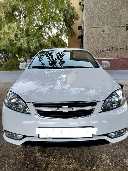 Срочно продаётся автомобиль Жентра