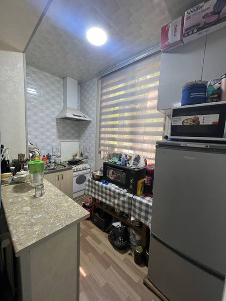 Срочно продажа Массив Ялангач 1в2/1/4 балкон 1.5/3