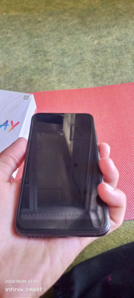 XIAOMI PLAY sotiladi