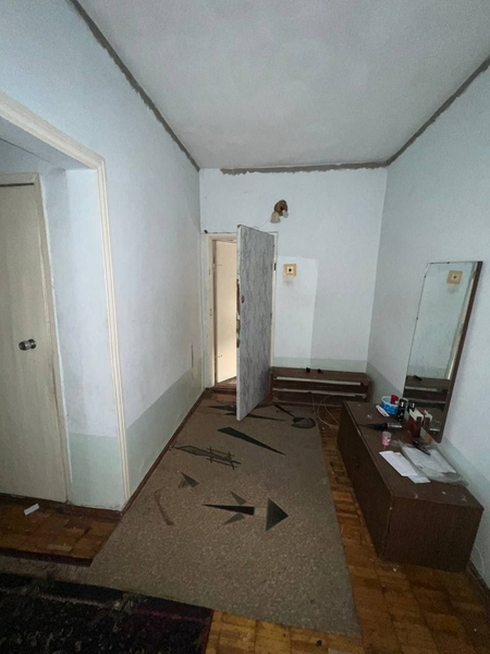 Продам Юнусабад19 2/5/5