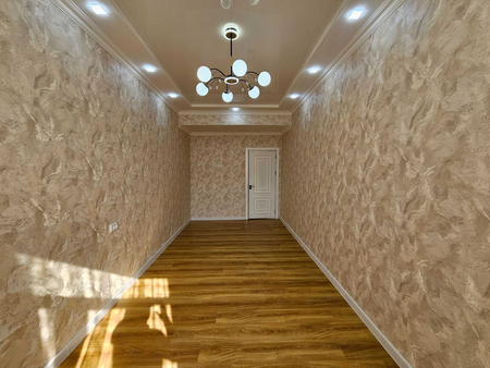 2 xonali 65m² 4-qavat sotiladi.