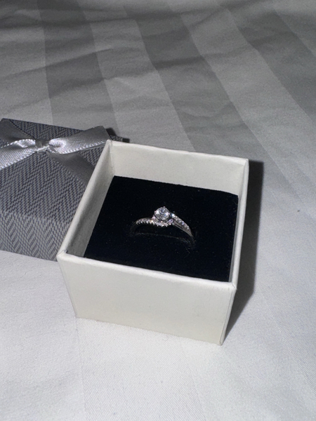 Серебреное кольцо 925 проба Новое