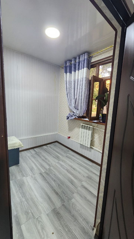 Продаётся Чиланзар Ц кв 1/1/4 балкон 1.5х3