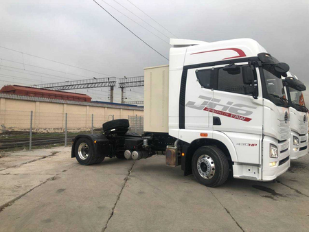 Седельный тягач  FAW JH6 4х2  CNG СПГ на метан газе Пневмоподушка
