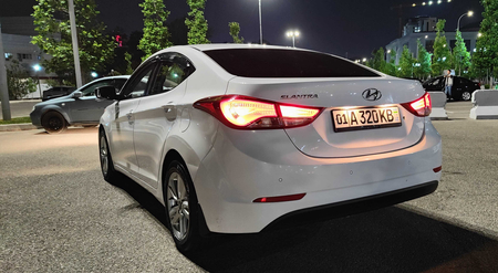 Hyundai Elantra по сладкой цене