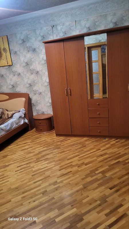 Просторный двухэтажный дом в Яшнободе с гаражом и баней-сауной