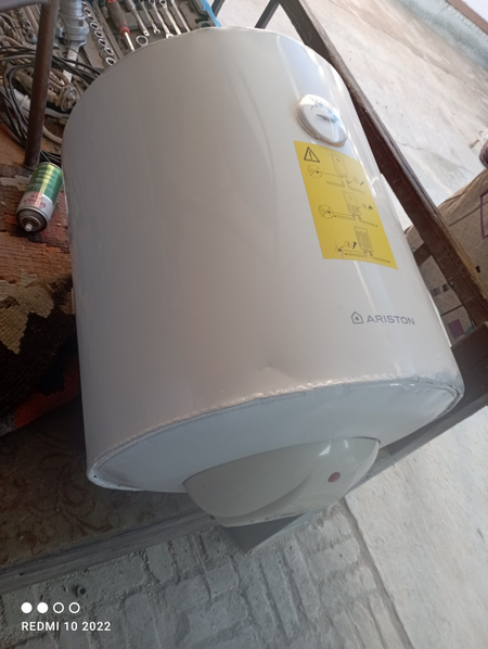 Ariston ROYAL yangiday ,50 litr santexnika