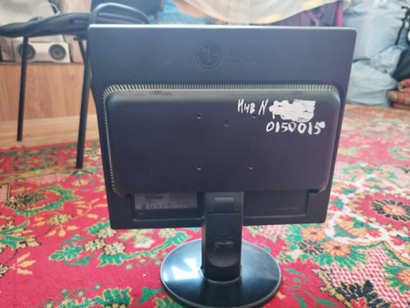 Монитор LG 75 hz