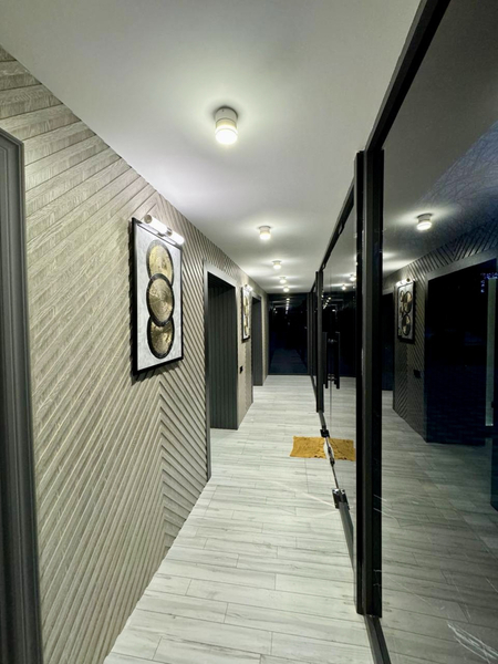 Продаю Hi-Tech Office Ул.Мукумий Ресторан Дудек Вдоль Дороги 65м2.