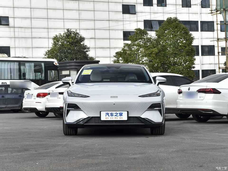Geely Galaxy E8 (2024)