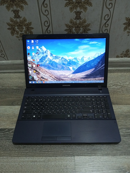 Samsung intel celeron 4/500gb