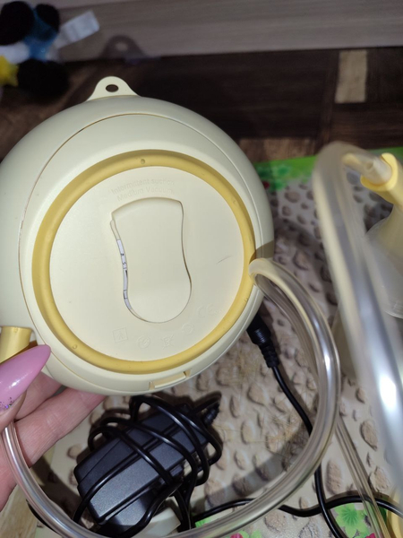Молокоотсос электрический Medela