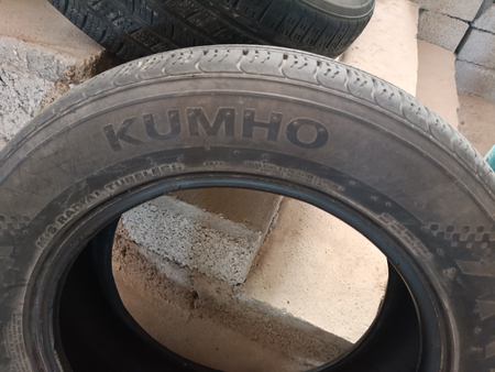 Автошины кумхо солус 195/60R15 состаянияси яхши