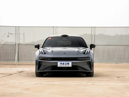 “Gonzo motors” Zeekr 001