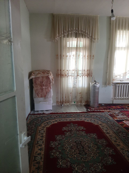 Urgut bozori yonida 6sotixli katej