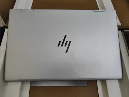 HP Envy x360 i7-13th / 16 GB / 512 GB / 15.6