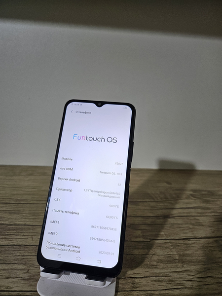 Vivo V2027 sotiladi ideyal