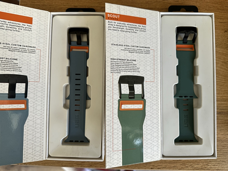 Продам чехол и 2 ремешка на apple watch