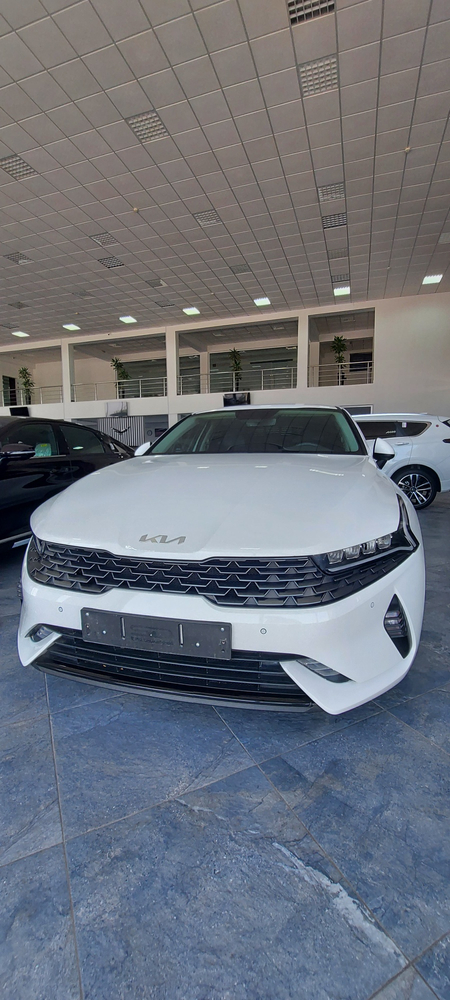 KIA K5 premier motors