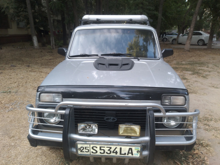 Niva 2131 5 eshik