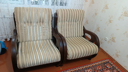 Диван и два кресла