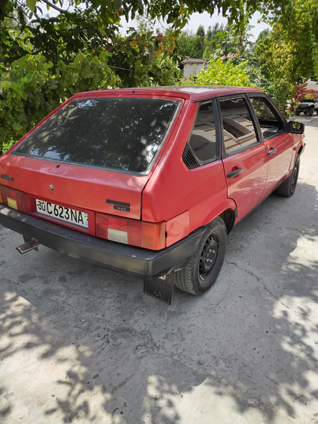 Lada vaz 2109 sotiladi