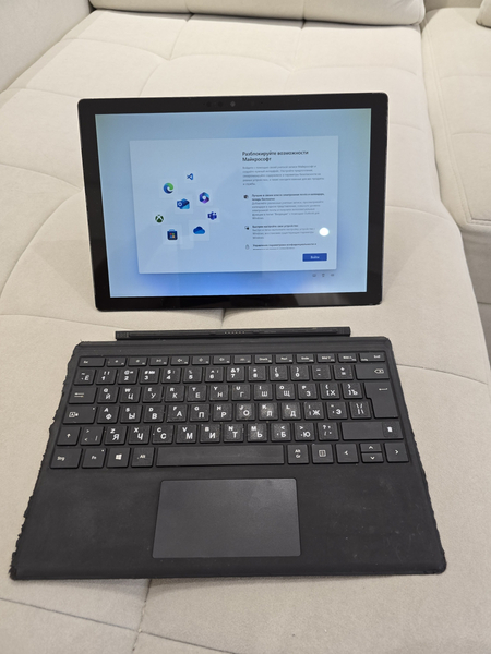 Компьютер Microsoft Surface pro 7 8/256
