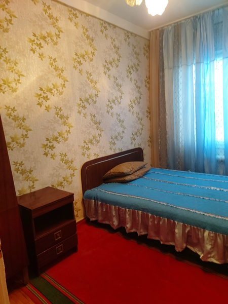 Сдам 2комнатную квартиру на Карасу1