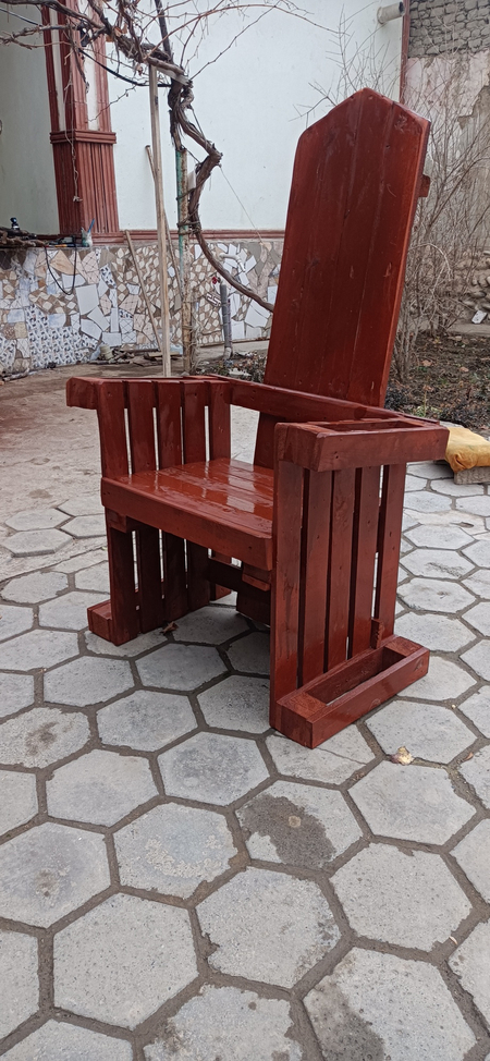 Продается стулья королевский стиль
