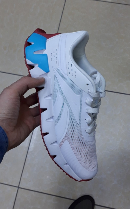 Кроссовки  мужские  Reebok zig encore