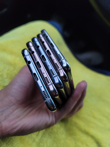 Samsung Galaxy S10 PLUS 5G. OzU 8/256 GB. Holati yaxshi