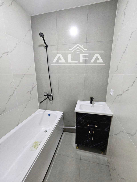3 xonali 90m² 6-qavat sotiladi.