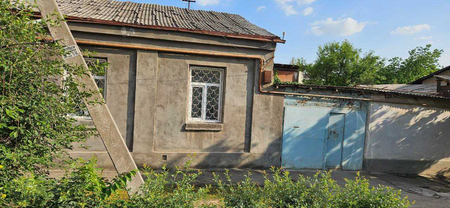 Продаётся частый дом(угловой)  .Площадь 3.45 сот.