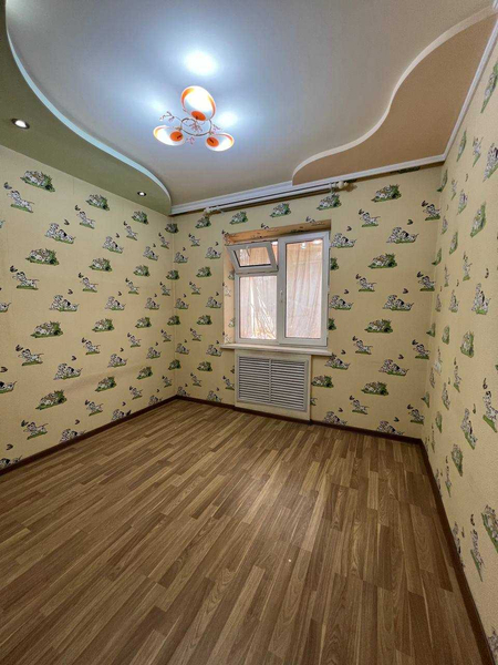 Срочно продается 4-х комн квартира в Куйлюк массив-5, 4/2/5