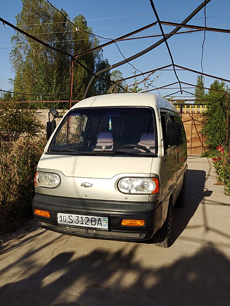 Damas bar 3800$ holati yaxshi