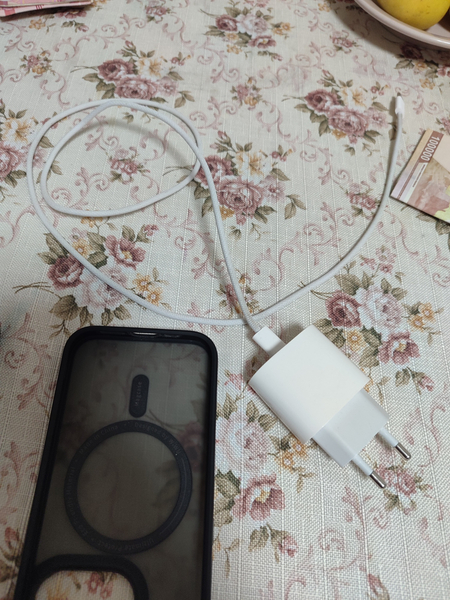 Iphone 15 pro yengi