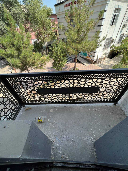2 хонали уй сотилади, 2 этаж 9 бозор оллида, “Nur Nuf Aziya”