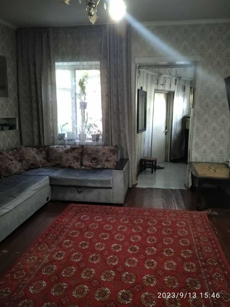Яккасарай р-н 2,15 сотих 5 хона  СРОЧНО !