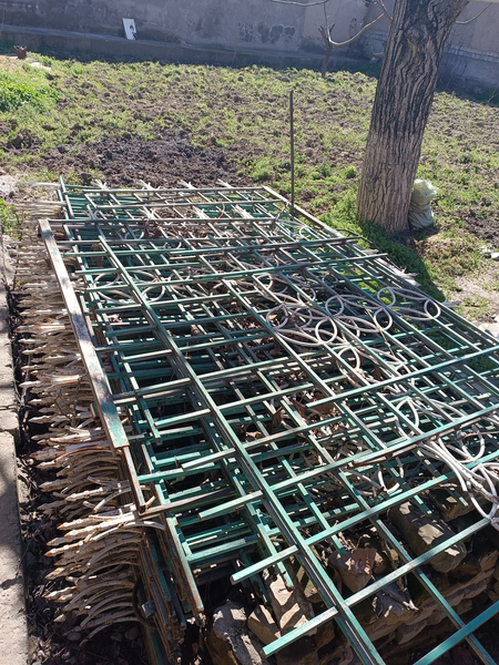 Panjaralar sotiladi (material Prud)