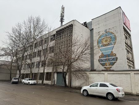 Срочна продаётся Адм. Здания