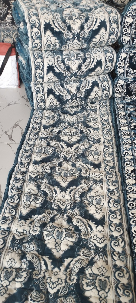 Koʻrpacha satin, vilur,turetski
