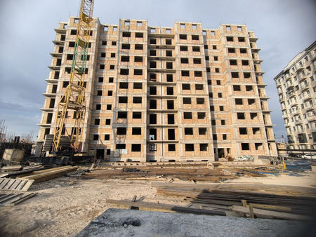 Продаётся 2 ком. 70.8кв 47000$