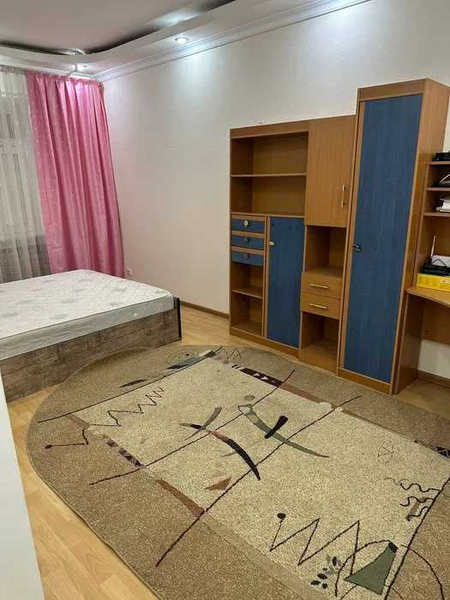 Госпитальный,4/1/9,ЕВРОРЕМОНТ с обстановкой,100м2,ор-р напротив Церкви